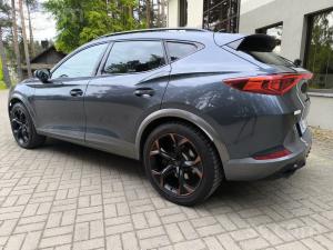 Серый Cupra Formentor 2023 в Валмиера, объемом двигателя 2.00 л и пробегом 100 тыс. км за 21500 €, фото 14 на AUTOMOTO.COM.LV