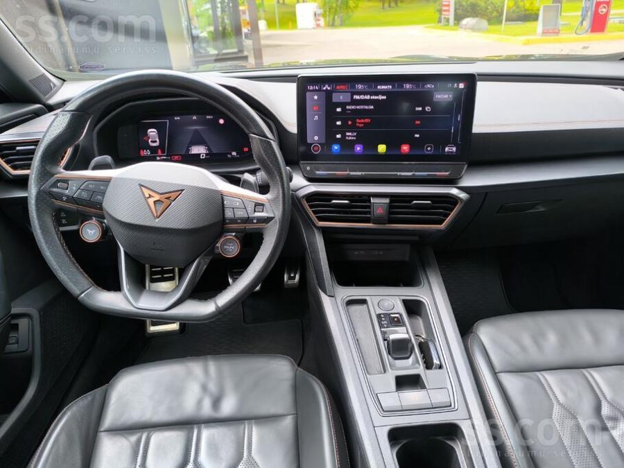 Серый Cupra Formentor 2023 в Валмиера, объемом двигателя 2.00 л и пробегом 100 тыс. км за 21500 €, фото 35 на AUTOMOTO.COM.LV