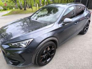 Серый Cupra Formentor 2023 в Валмиера, объемом двигателя 2.00 л и пробегом 100 тыс. км за 26000 €, фото 3 на AUTOMOTO.COM.LV
