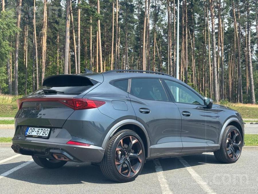 Серый Cupra Formentor 2023 в Лиепая, объемом двигателя 1.40 л и пробегом 6 тыс. км за 31990 €, фото 7 на AUTOMOTO.COM.LV