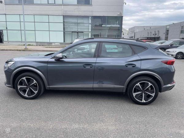 Pelēks Cupra Formentor 2023 Viļņa, ar dzinēja tilpumu 1.50 L un nobraukumu 33 tūkst. km par 25500 €, foto 6 vietnē AUTOMOTO.COM.LV