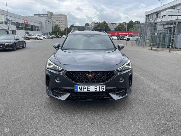 Pelēks Cupra Formentor 2023 Viļņa, ar dzinēja tilpumu 1.50 L un nobraukumu 33 tūkst. km par 25500 €, foto 8 vietnē AUTOMOTO.COM.LV