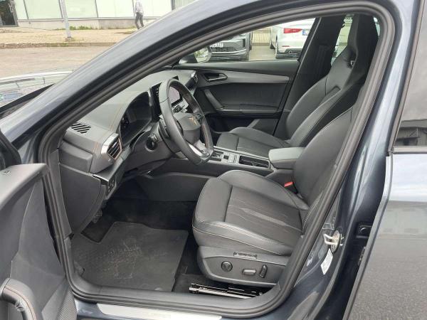 Pelēks Cupra Formentor 2023 Viļņa, ar dzinēja tilpumu 1.50 L un nobraukumu 33 tūkst. km par 25500 €, foto 9 vietnē AUTOMOTO.COM.LV