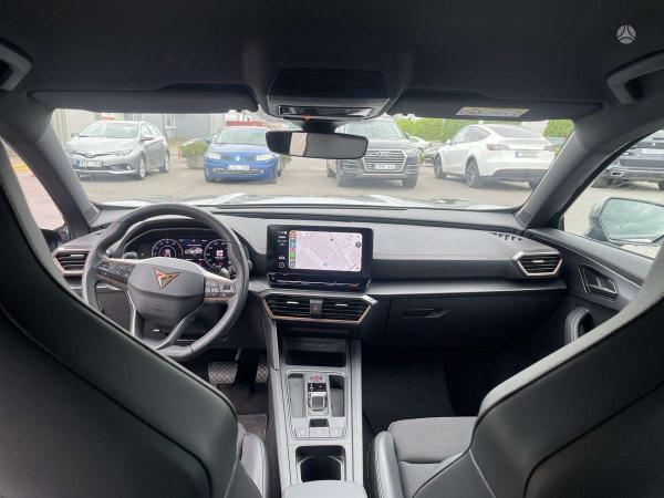 Pelēks Cupra Formentor 2023 Viļņa, ar dzinēja tilpumu 1.50 L un nobraukumu 33 tūkst. km par 25500 €, foto 10 vietnē AUTOMOTO.COM.LV