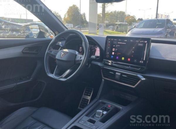 Серый Cupra Formentor 2023 в Рига, объемом двигателя 1.50 л и пробегом 49 тыс. км за 24000 €, фото 3 на AUTOMOTO.COM.LV