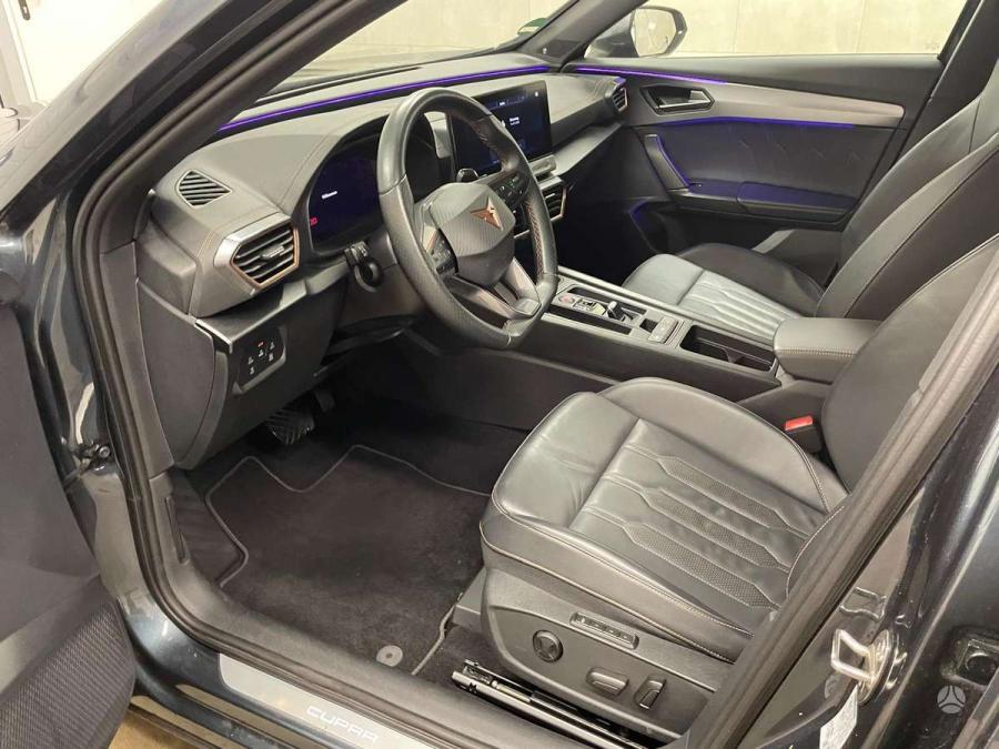 Grey Cupra Formentor 2023 in Marijampole, with an engine capacity of 1.50 L and mileage of 22 thousand km for 21054 €, photo 8 on AUTOMOTO.COM.LV