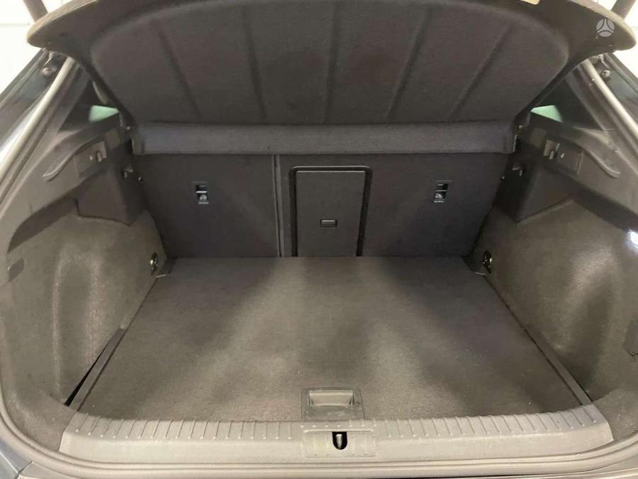 Grey Cupra Formentor 2023 in Marijampole, with an engine capacity of 1.50 L and mileage of 22 thousand km for 21054 €, photo 22 on AUTOMOTO.COM.LV