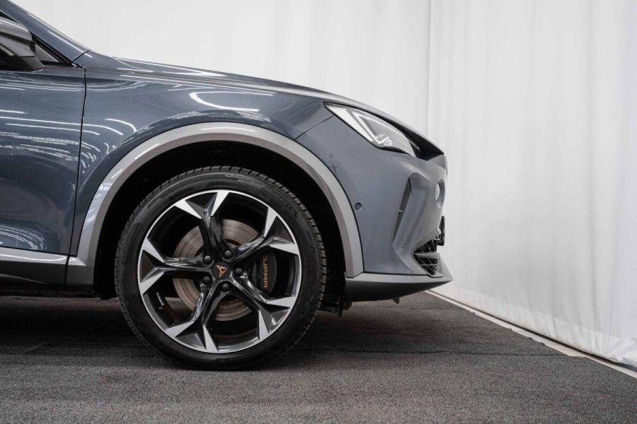 Grey Cupra Formentor 2021 in Tallinn, with an engine capacity of 2.00 L and mileage of 63 thousand km for 26900 €, photo 17 on AUTOMOTO.COM.LV
