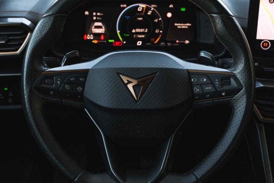 Pelēks Cupra Formentor 2023 Ventspils, ar dzinēja tilpumu 1.40 L un nobraukumu 47 tūkst. km par 28550 €, foto 17 vietnē AUTOMOTO.COM.LV