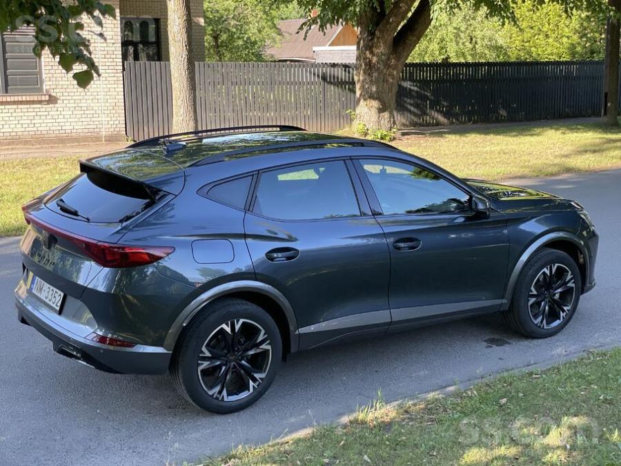 Pelēks Cupra Formentor 2023 Rīga, ar dzinēja tilpumu 1.50 L un nobraukumu 63 tūkst. km par 25000 €, foto 7 vietnē AUTOMOTO.COM.LV