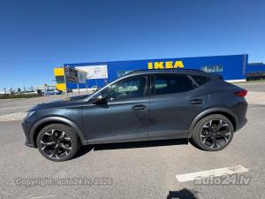Pelēks Cupra Formentor 2021 Tallina, ar dzinēja tilpumu 1.40 L un nobraukumu 87 tūkst. km par 24900 €, foto 8 vietnē AUTOMOTO.COM.LV
