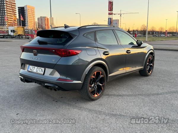 Pelēks Cupra Formentor 2022 Tallina, ar dzinēja tilpumu 2.00 L un nobraukumu 38 tūkst. km par 33000 €, foto 3 vietnē AUTOMOTO.COM.LV