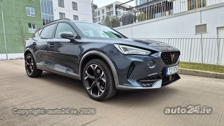 Pelēks Cupra Formentor 2022 Tallina, ar dzinēja tilpumu 1.40 L un nobraukumu 40 tūkst. km par 26999 €, foto 4 vietnē AUTOMOTO.COM.LV