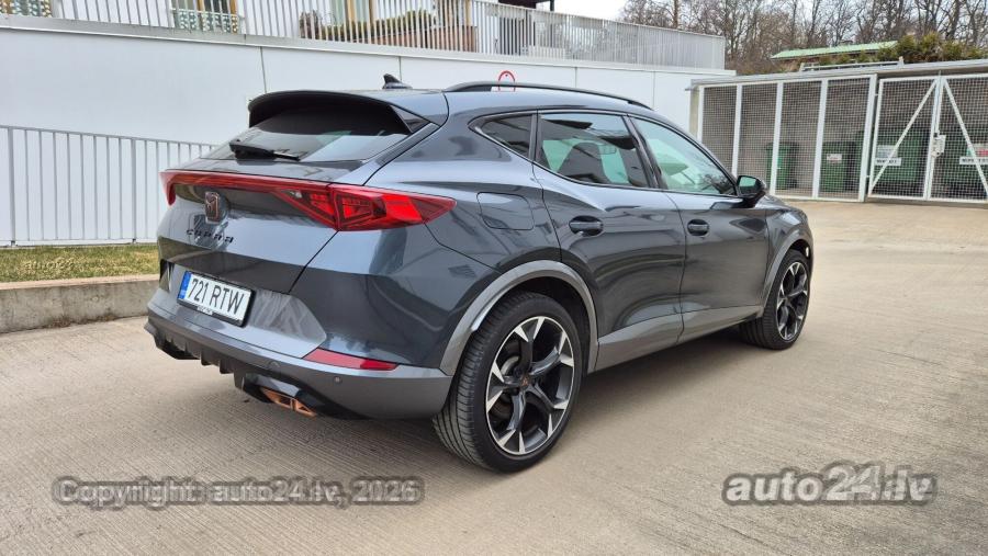 Pelēks Cupra Formentor 2022 Tallina, ar dzinēja tilpumu 1.40 L un nobraukumu 40 tūkst. km par 26999 €, foto 5 vietnē AUTOMOTO.COM.LV