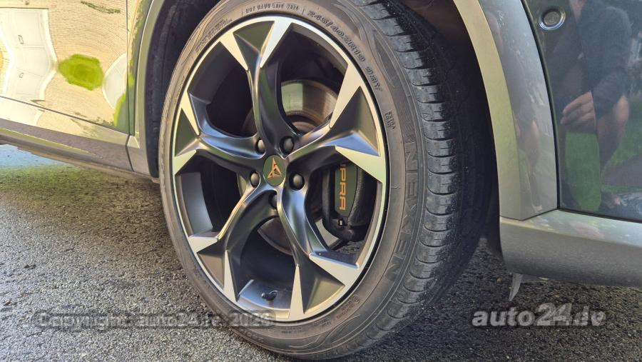 Pelēks Cupra Formentor 2022 Tallina, ar dzinēja tilpumu 1.40 L un nobraukumu 40 tūkst. km par 26999 €, foto 9 vietnē AUTOMOTO.COM.LV