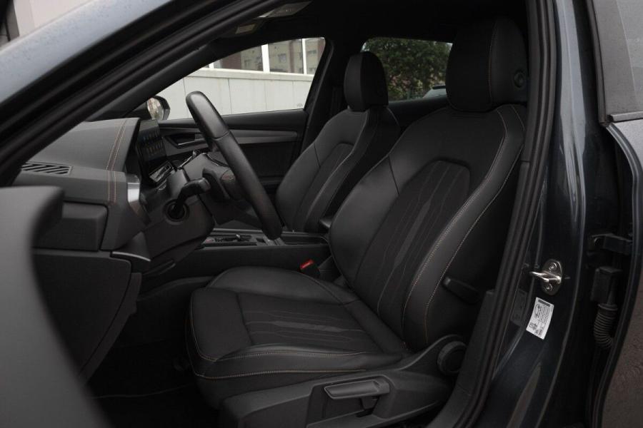 Grey Cupra Formentor 2022 in Jelgava, with an engine capacity of 1.40 L and mileage of 67 thousand km for 24750 €, photo 8 on AUTOMOTO.COM.LV