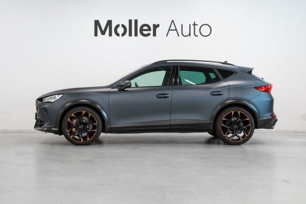 Pelēks Cupra Formentor 2022 Viļņa, ar dzinēja tilpumu 2.50 L un nobraukumu 74 tūkst. km par 34600 €, foto 2 vietnē AUTOMOTO.COM.LV