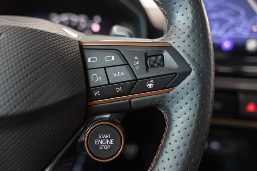 Серый Cupra Formentor 2022 в Вильнюс, объемом двигателя 2.50 л и пробегом 74 тыс. км за 34600 €, фото 11 на AUTOMOTO.COM.LV