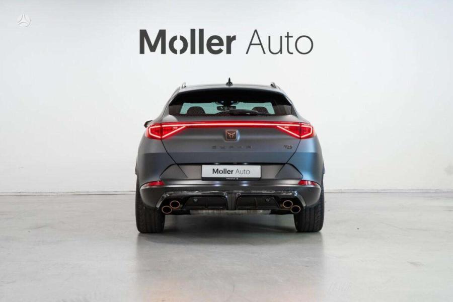 Серый Cupra Formentor 2022 в Вильнюс, объемом двигателя 2.50 л и пробегом 74 тыс. км за 34600 €, фото 7 на AUTOMOTO.COM.LV