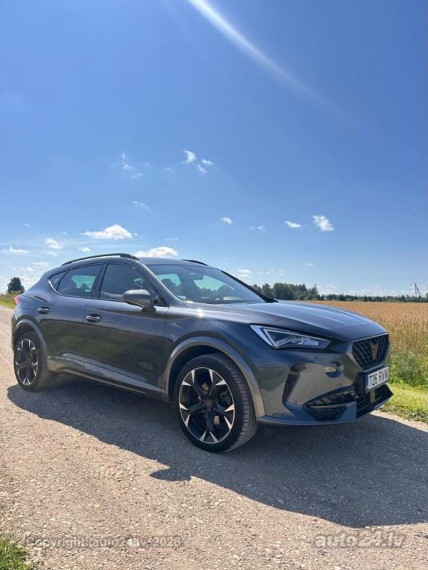 Серый Cupra Formentor 2022 в Раквере, объемом двигателя 2.00 л и пробегом 94 тыс. км за 28000 €, фото 2 на AUTOMOTO.COM.LV