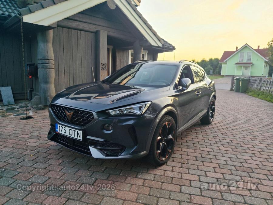 Серый Cupra Formentor 2022 в Таллин, объемом двигателя 2.00 л и пробегом 50 тыс. км за 30700 €, фото 4 на AUTOMOTO.COM.LV