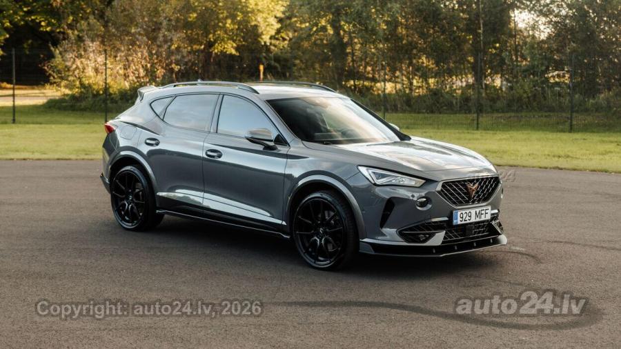 Pelēks Cupra Formentor 2023 Pērnava, ar dzinēja tilpumu 2.00 L un nobraukumu 36 tūkst. km par 35500 €, foto 2 vietnē AUTOMOTO.COM.LV