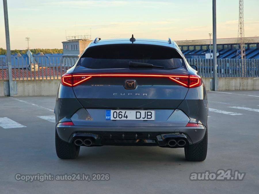Серый Cupra Formentor 2023 в Таллин, объемом двигателя 2.00 л и пробегом 53 тыс. км за 35000 €, фото 5 на AUTOMOTO.COM.LV