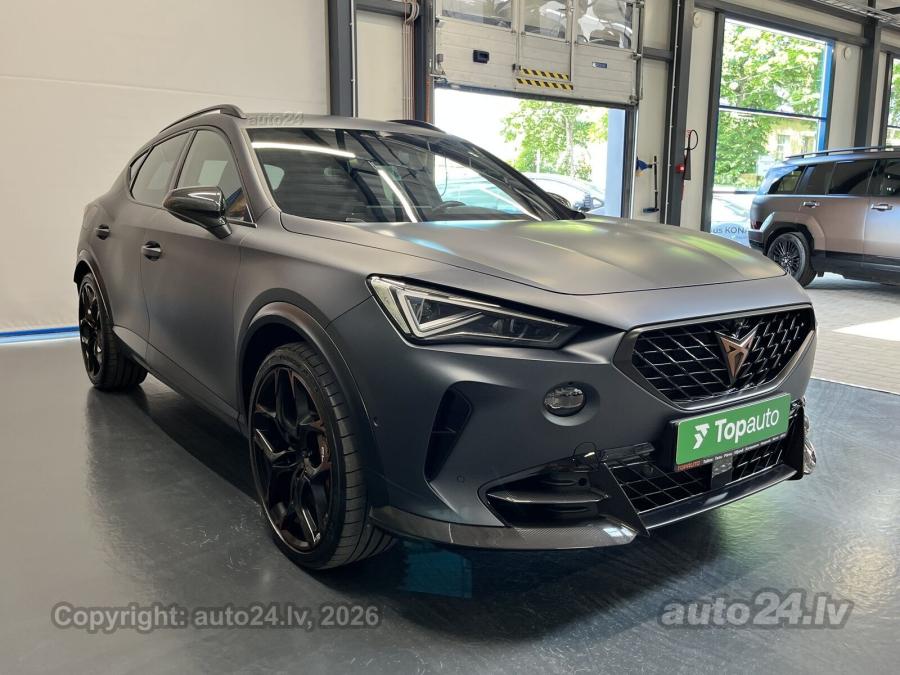 Pelēks Cupra Formentor 2023 Tallina, ar dzinēja tilpumu 2.50 L un nobraukumu 22 tūkst. km par 43900 €, foto 3 vietnē AUTOMOTO.COM.LV