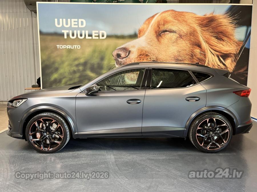 Pelēks Cupra Formentor 2023 Tallina, ar dzinēja tilpumu 2.50 L un nobraukumu 22 tūkst. km par 43900 €, foto 22 vietnē AUTOMOTO.COM.LV