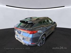 Серый Cupra Formentor 2023 в Таллин, объемом двигателя 2.00 л и пробегом 38 тыс. км за 26600 €, фото 4 на AUTOMOTO.COM.LV