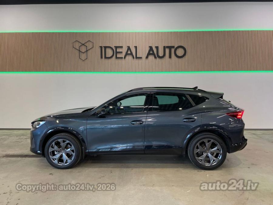 Pelēks Cupra Formentor 2024 Tallina, ar dzinēja tilpumu 1.50 L un nobraukumu 32 tūkst. km par 29990 €, foto 2 vietnē AUTOMOTO.COM.LV