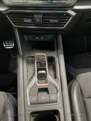 Pelēks Cupra Formentor 2024 Tallina, ar dzinēja tilpumu 1.50 L un nobraukumu 32 tūkst. km par 29990 €, foto 14 vietnē AUTOMOTO.COM.LV