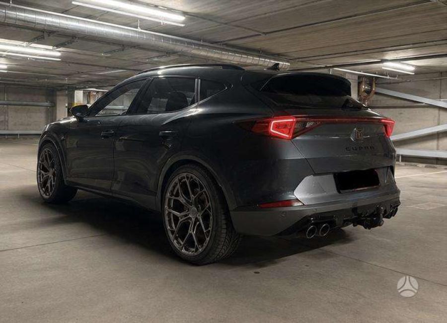 Cupra Formentor 2021 в Вильнюс, объемом двигателя 1.98 л и пробегом 105 тыс. км за 37850 €, фото 5 на AUTOMOTO.COM.LV