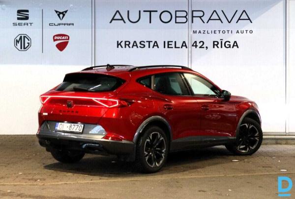Красный Cupra Formentor 2022 в Рига, объемом двигателя 1.50 л и пробегом 58 тыс. км за 23490 €, фото 2 на AUTOMOTO.COM.LV