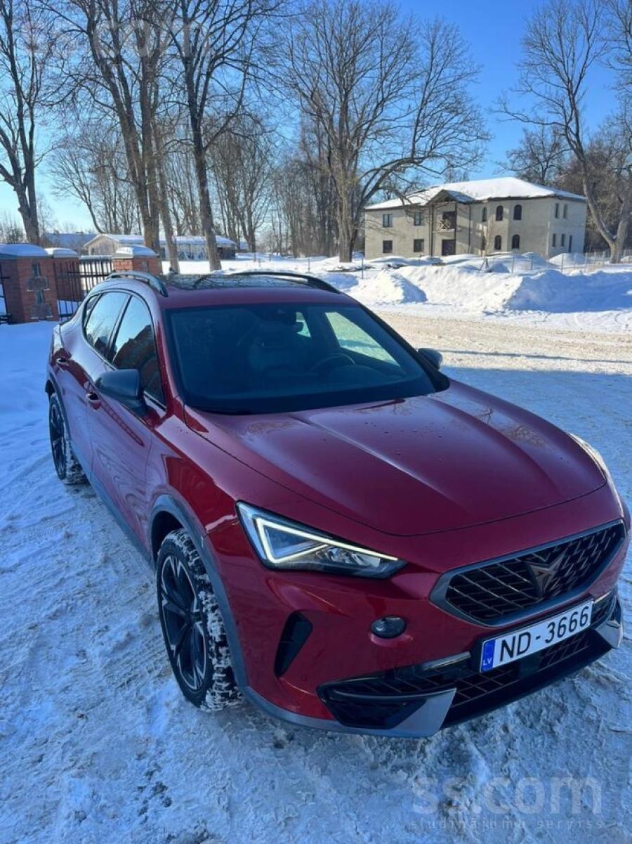 Красный Cupra Formentor 2022 в Рига, объемом двигателя 1.50 л и пробегом 63 тыс. км за 24000 €, фото 4 на AUTOMOTO.COM.LV