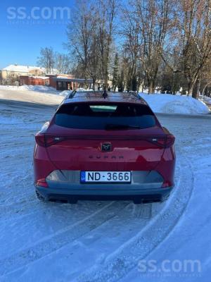 Красный Cupra Formentor 2022 в Рига, объемом двигателя 1.50 л и пробегом 63 тыс. км за 24000 €, фото 5 на AUTOMOTO.COM.LV