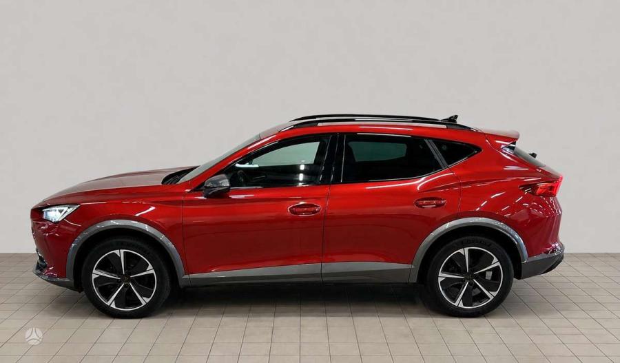 Red Cupra Formentor 2022 in Vilnius, with an engine capacity of 1.50 L and mileage of 175 thousand km for 16500 €, photo 3 on AUTOMOTO.COM.LV
