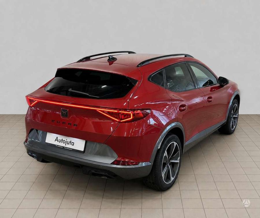 Red Cupra Formentor 2022 in Vilnius, with an engine capacity of 1.50 L and mileage of 175 thousand km for 16500 €, photo 5 on AUTOMOTO.COM.LV