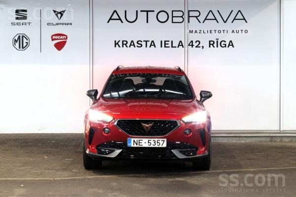Красный Cupra Formentor 2022 в Рига, объемом двигателя 1.50 л и пробегом 62 тыс. км за 23490 €, фото 3 на AUTOMOTO.COM.LV