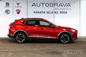Красный Cupra Formentor 2022 в Рига, объемом двигателя 1.50 л и пробегом 62 тыс. км за 23490 €, фото 6 на AUTOMOTO.COM.LV