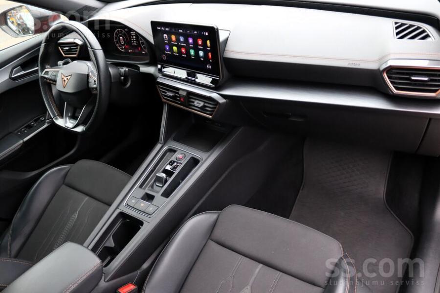 Красный Cupra Formentor 2022 в Рига, объемом двигателя 1.50 л и пробегом 62 тыс. км за 23490 €, фото 25 на AUTOMOTO.COM.LV