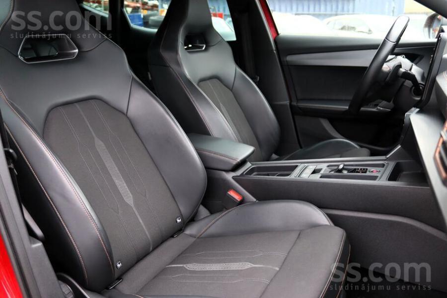 Красный Cupra Formentor 2022 в Рига, объемом двигателя 1.50 л и пробегом 62 тыс. км за 23490 €, фото 27 на AUTOMOTO.COM.LV