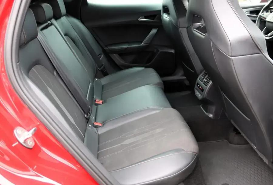 Sarkans Cupra Formentor 2022 Rīga, ar dzinēja tilpumu 1.50 L un nobraukumu 62 tūkst. km par 23490 €, foto 9 vietnē AUTOMOTO.COM.LV