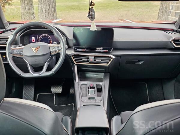Красный Cupra Formentor 2023 в Елгава, объемом двигателя 1.50 л и пробегом 54 тыс. км за 22500 €, фото 9 на AUTOMOTO.COM.LV