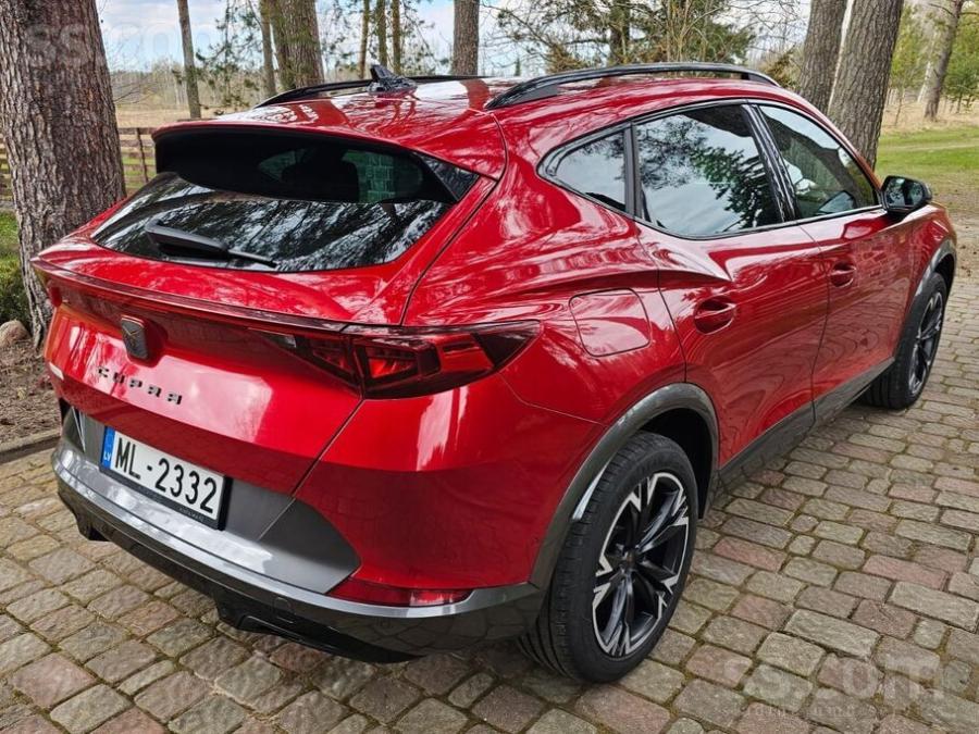Красный Cupra Formentor 2023 в Елгава, объемом двигателя 1.50 л и пробегом 54 тыс. км за 22500 €, фото 5 на AUTOMOTO.COM.LV