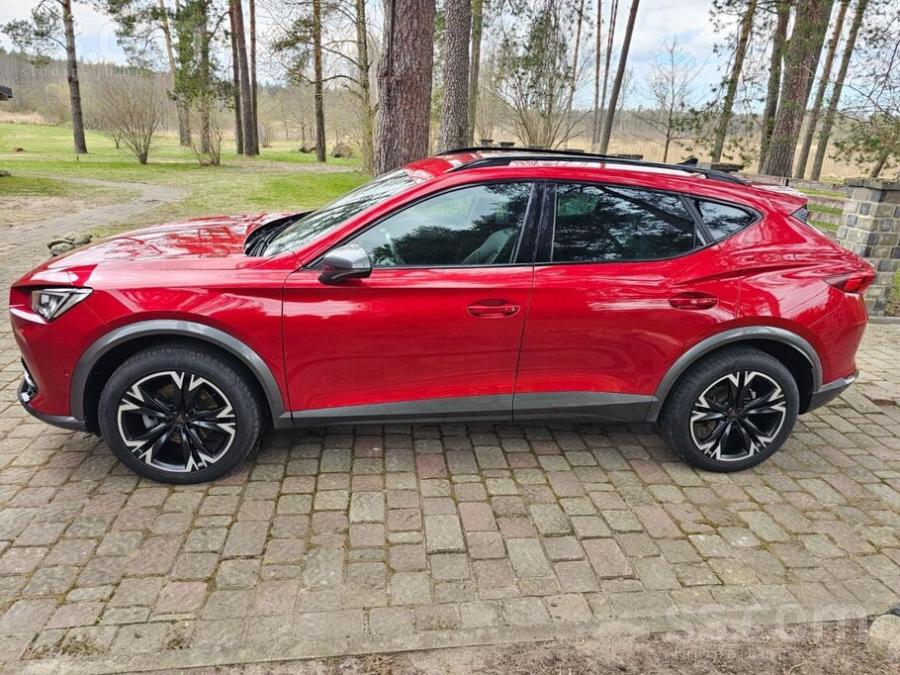 Красный Cupra Formentor 2023 в Елгава, объемом двигателя 1.50 л и пробегом 54 тыс. км за 22500 €, фото 8 на AUTOMOTO.COM.LV