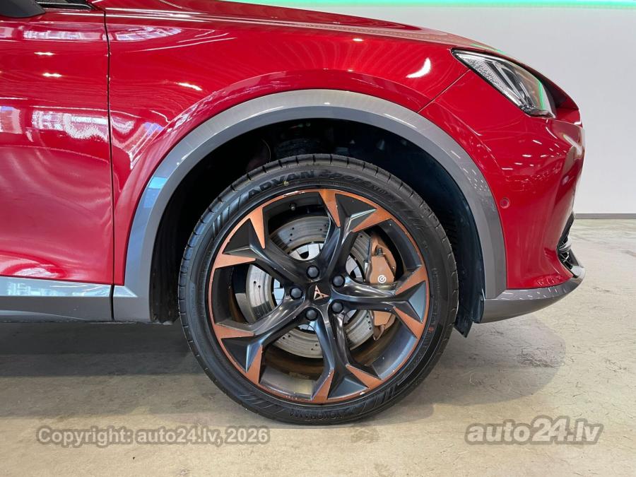 Red Cupra Formentor 2021 in Tallinn, with an engine capacity of 2.00 L and mileage of 76 thousand km for 28990 €, photo 6 on AUTOMOTO.COM.LV