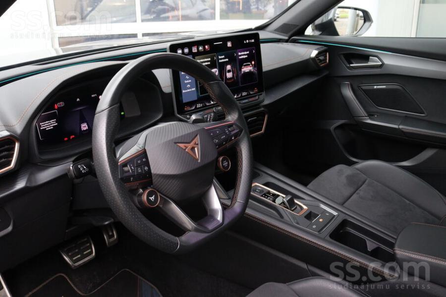 Violet Cupra Formentor 2025 in Riga, with an engine capacity of 2.00 L and mileage of 20 thousand km for 35990 €, photo 10 on AUTOMOTO.COM.LV