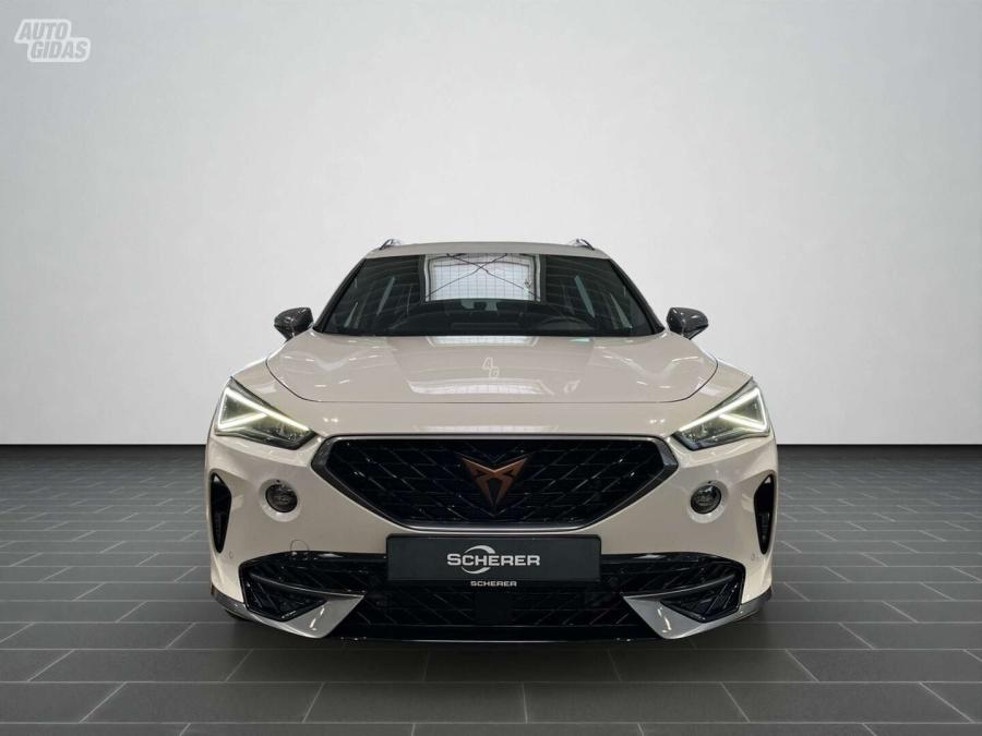 Белый Cupra Formentor 2021 в Каунас, объемом двигателя 1.50 л и пробегом 26 тыс. км за 25876 €, фото 5 на AUTOMOTO.COM.LV