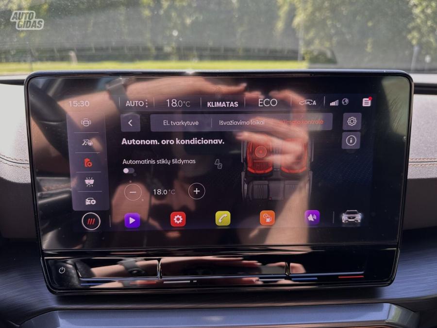 Белый Cupra Formentor 2021 в Каунас, объемом двигателя 1.40 л и пробегом 48 тыс. км за 25000 €, фото 25 на AUTOMOTO.COM.LV